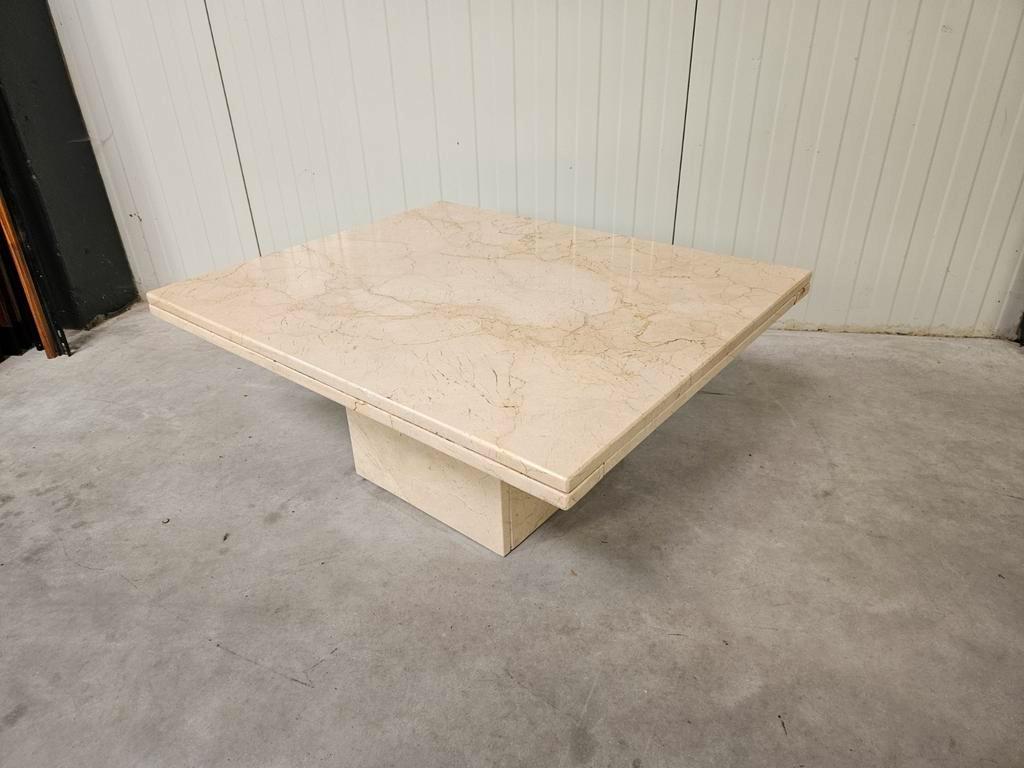 Bekijk Vintage Marmeren Salontafel Beige op Reliving