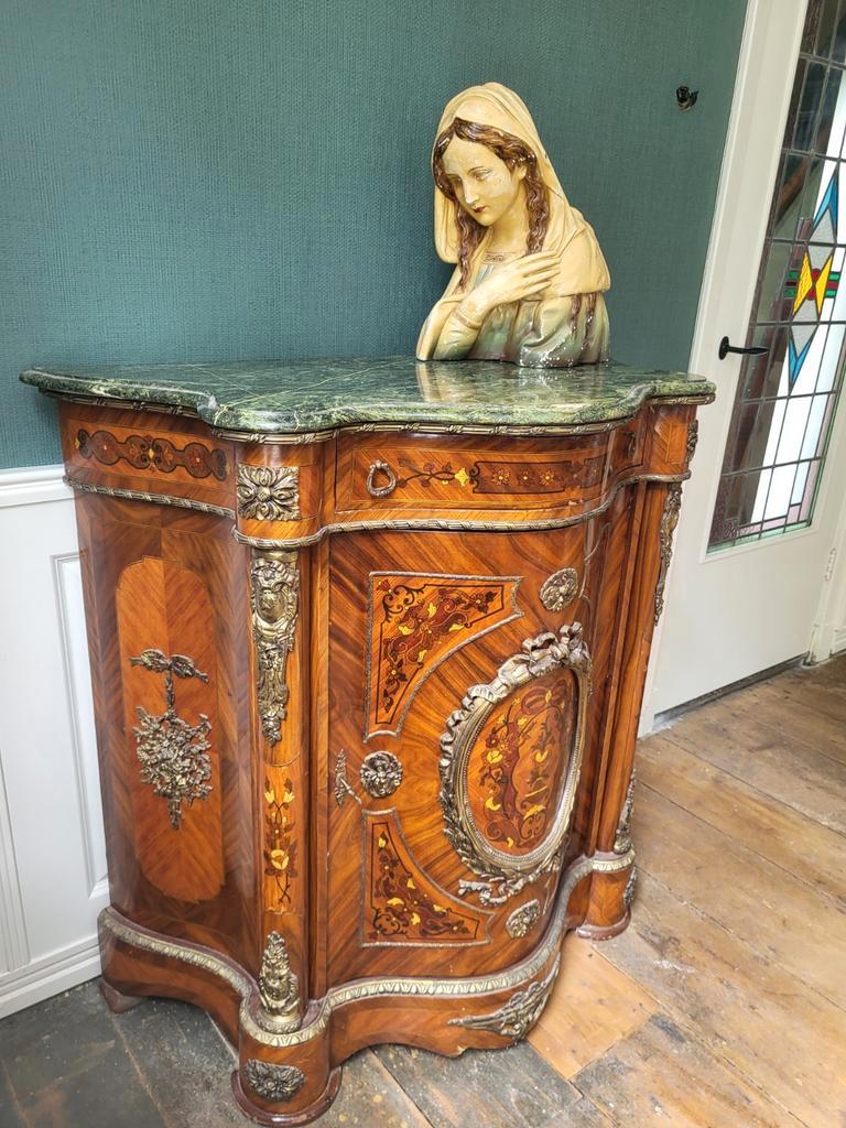 Bekijk Prachtige Rococco Barok Kast Met Marmeren Plaat op Reliving 🤩