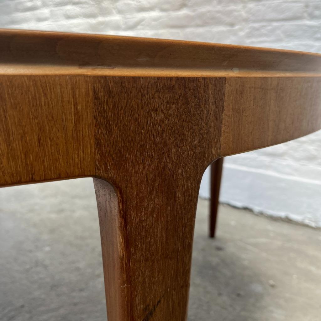 Bekijk Midcentury Salontafel Rond Hout op Reliving